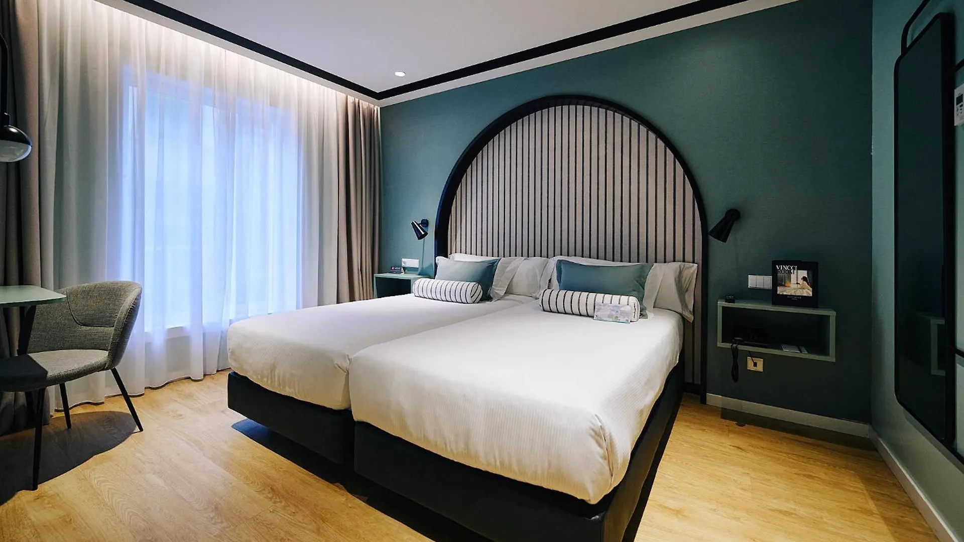 Vincci Bonjardim Hotel Porto - Porto, Portugal